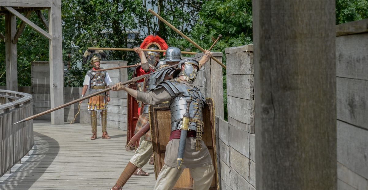 Castellum muur | Archeon